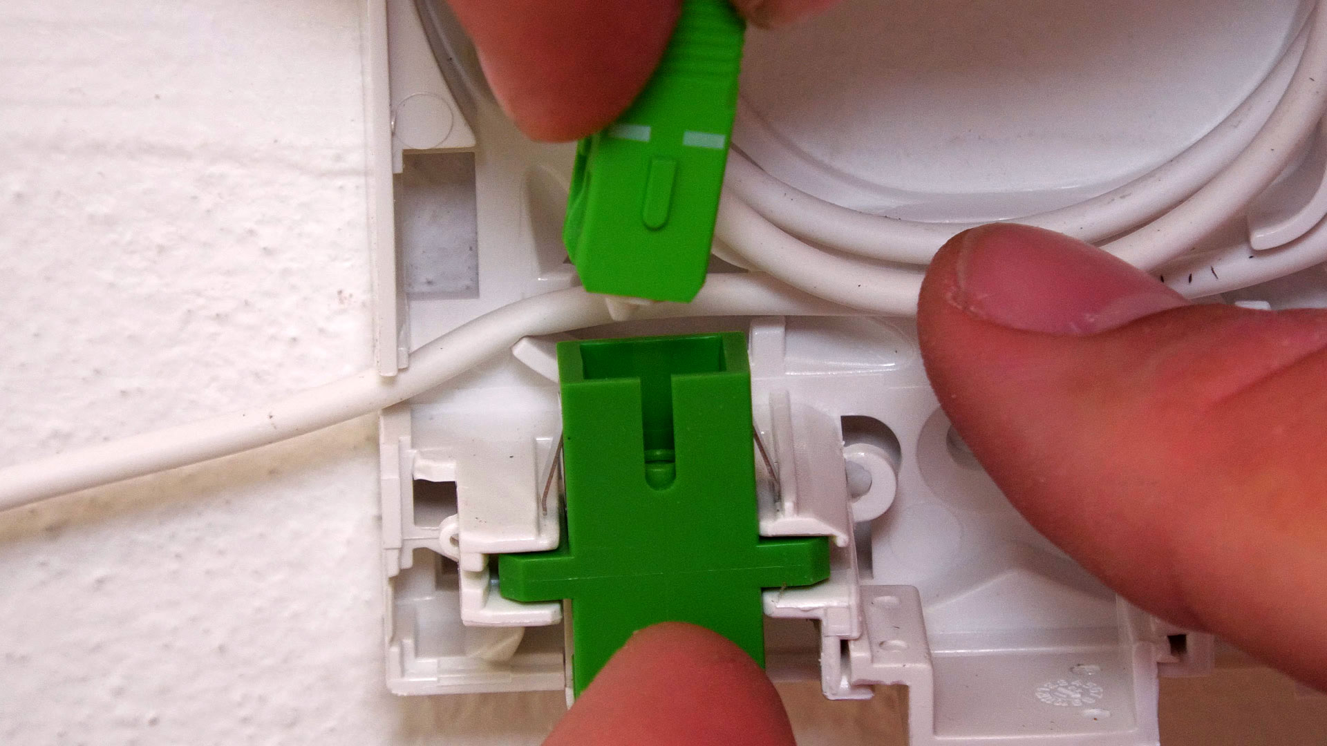 MÍSTNÍ KABELOVKA LETOS PŘEPOJÍ NA OPTIKU VÍCE JAK 1800 DOMÁCNOSTÍ | OIK TV